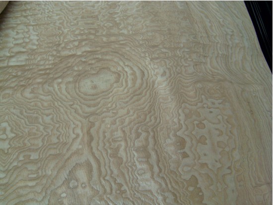 Constructional Self Adhesive Wood Veneer Sheets Quarter Cut Wood Grain