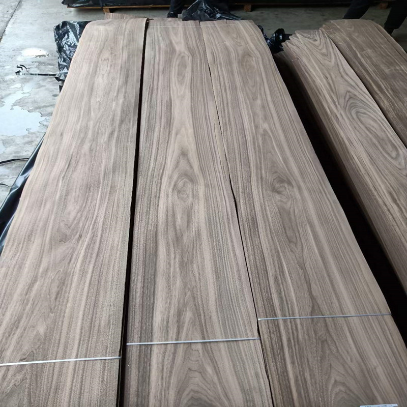 Natural American Walnut Crown Cut/Plain Cut Veneer Sheet For Hotel Decoration